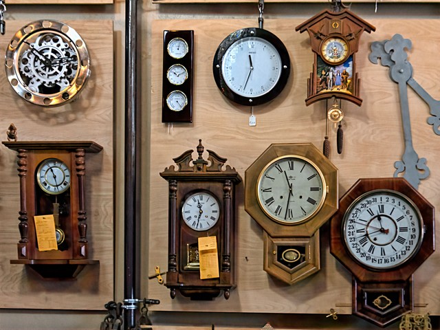 Expert Clock Repair & Sales | Adams Clocks & Repair
